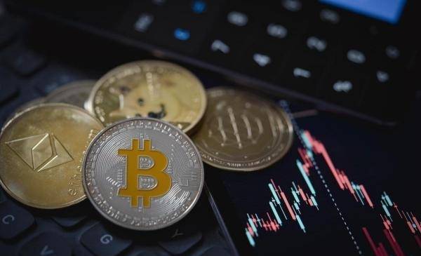 Se desploman las criptomonedas tras el conflicto generado entre la SEC y Binance